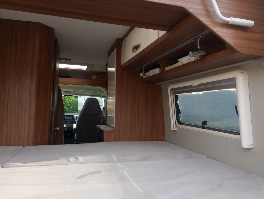 Camper kopen: 5075 Campers te koop op CampersCaravans.nl