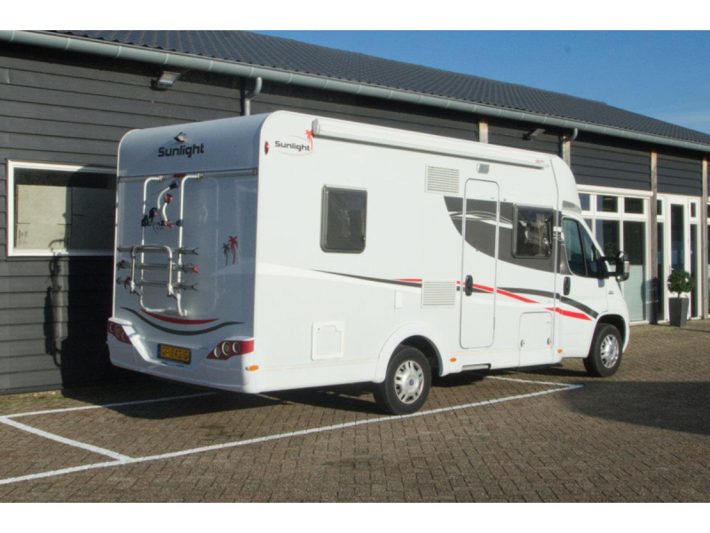 Sunlight T64 halfintegraal camper te koop op Campers.nl
