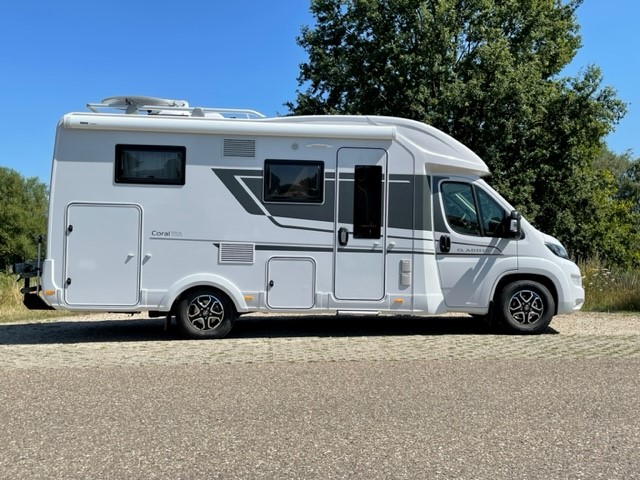 ADRIA CORAL 600SL uit 2022 te koop op CampersCaravans.nl.