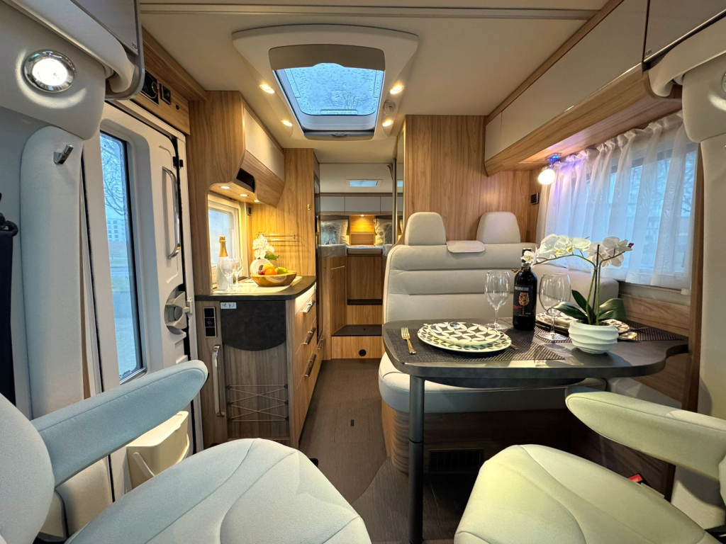 Hymer Exsis-T 474 ENKELE BEDDEN XXL GARAGE 6.59M COMPACT! te koop op ...