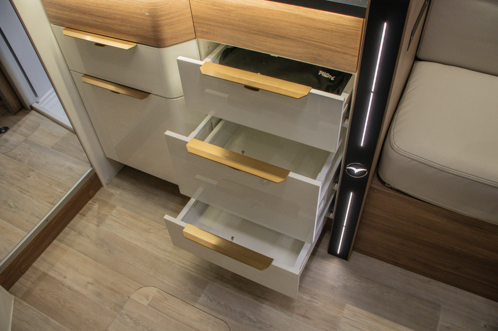 Pilote G740 FGJ Evidence Fiat Ducato 2.3 Aut. Integraal 5 Slaappl ...