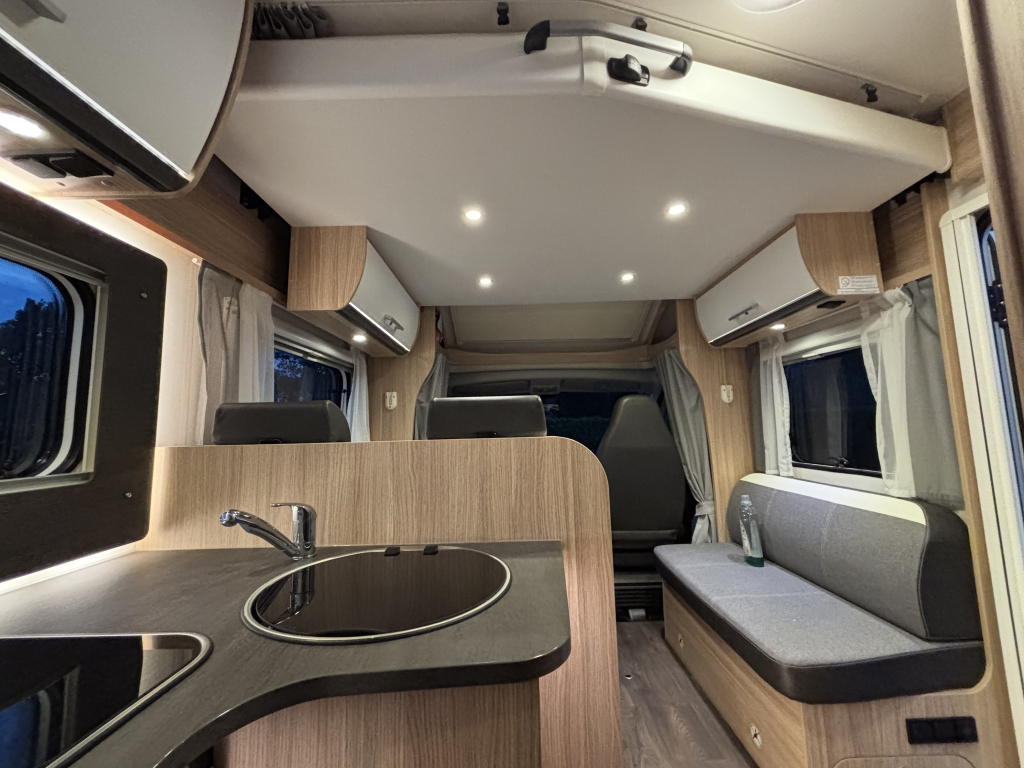 CAPRON T67 / T448 ab 2023 zu verkaufen auf CampersCaravans.nl.