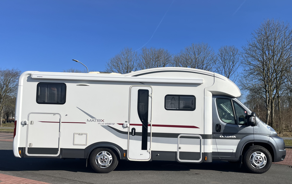 Camper kopen: 4273 Campers te koop op CampersCaravans.nl